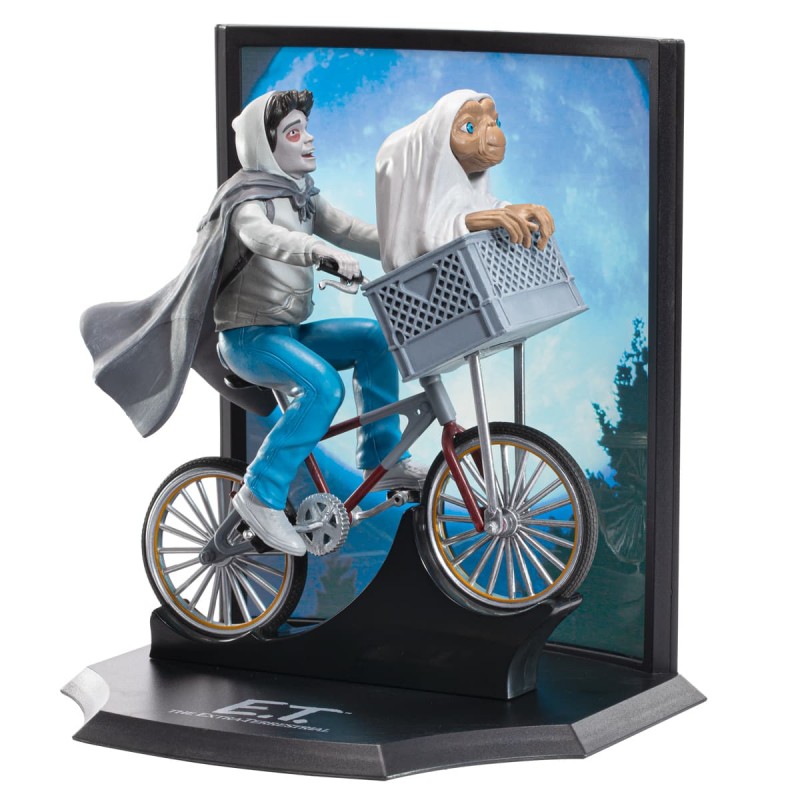 Statue E.T. The Extra-Terrestrial - E.T. and Elliott Over the Moon ...